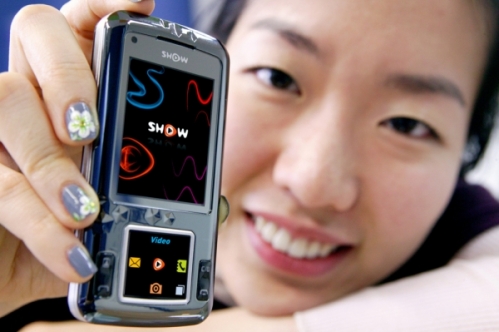 KTFT, 새로운 WCDMA 'EVER 터치스타폰' 출시