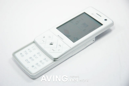 [리뷰] 새로운 감성을 이끈다, 스카이 퀼트폰(IM-S310L)